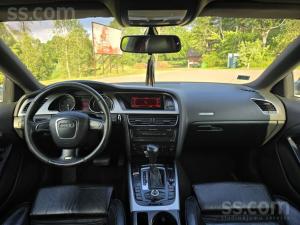 Grey Audi A5 2008 in Riga, with an engine capacity of 3.00 L and mileage of 500 thousand km for 4200 €, photo 9 on AUTOMOTO.COM.LV