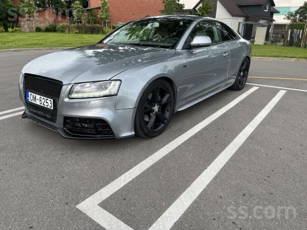 Grey Audi A5 2008 in Riga, with an engine capacity of 3.00 L and mileage of 340 thousand km for 5290 €, photo 1 on AUTOMOTO.COM.LV