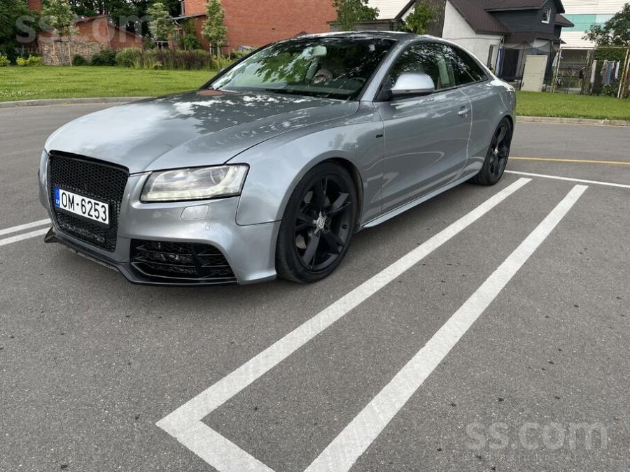 Pelēks Audi A5 2008 Rīga, ar dzinēja tilpumu 3.00 L un nobraukumu 340 tūkst. km par 5290 €, foto 1 vietnē AUTOMOTO.COM.LV