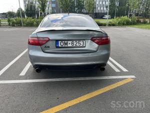 Pelēks Audi A5 2008 Rīga, ar dzinēja tilpumu 3.00 L un nobraukumu 340 tūkst. km par 5290 €, foto 6 vietnē AUTOMOTO.COM.LV