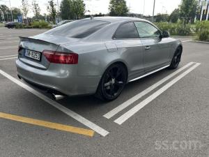 Pelēks Audi A5 2008 Rīga, ar dzinēja tilpumu 3.00 L un nobraukumu 340 tūkst. km par 5290 €, foto 7 vietnē AUTOMOTO.COM.LV