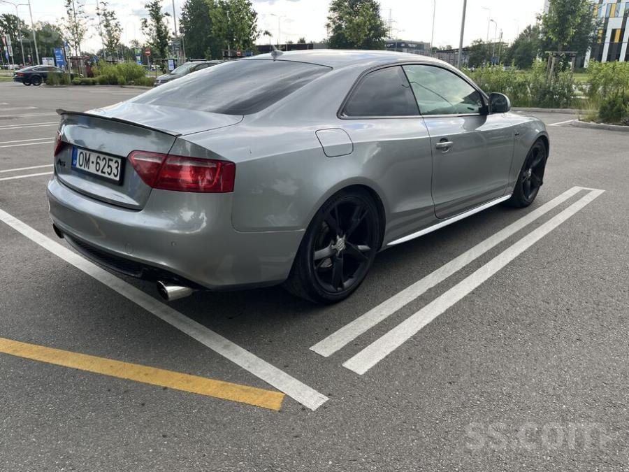Pelēks Audi A5 2008 Rīga, ar dzinēja tilpumu 3.00 L un nobraukumu 340 tūkst. km par 5290 €, foto 7 vietnē AUTOMOTO.COM.LV
