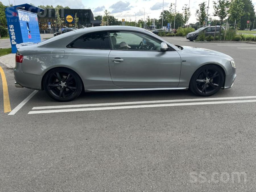 Pelēks Audi A5 2008 Rīga, ar dzinēja tilpumu 3.00 L un nobraukumu 340 tūkst. km par 5290 €, foto 8 vietnē AUTOMOTO.COM.LV