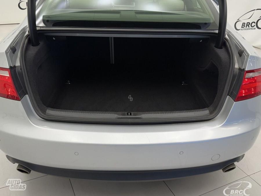 Grey Audi A5 2008 in Avizieniai, with an engine capacity of 2.70 L and mileage of 169 thousand km for 5900 €, photo 32 on AUTOMOTO.COM.LV