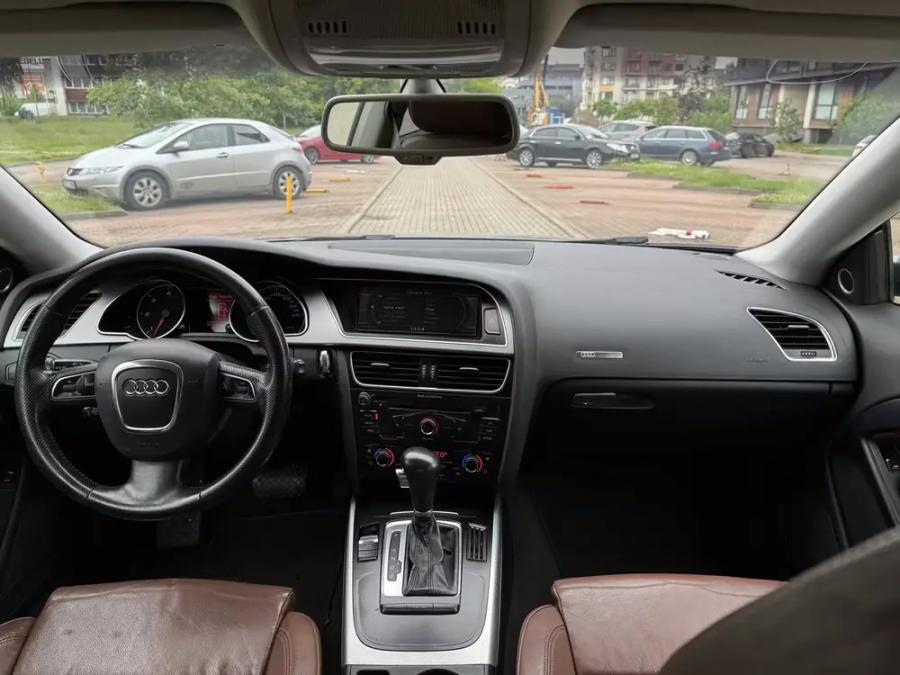 Grey Audi A5 2008 in Riga, with an engine capacity of 2.70 L and mileage of 326 thousand km for 4990 €, photo 15 on AUTOMOTO.COM.LV