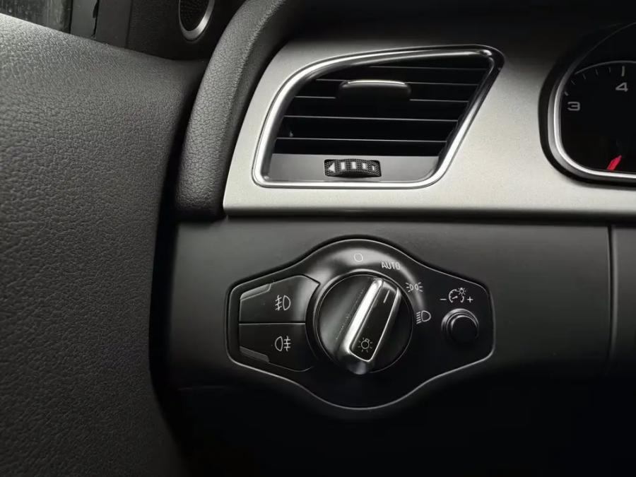 Grey Audi A5 2008 in Riga, with an engine capacity of 2.70 L and mileage of 326 thousand km for 4990 €, photo 30 on AUTOMOTO.COM.LV