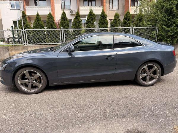 Pelēks Audi A5 2008 Kauņa, ar dzinēja tilpumu 3.20 L un nobraukumu 220 tūkst. km par 6500 €, foto 5 vietnē AUTOMOTO.COM.LV