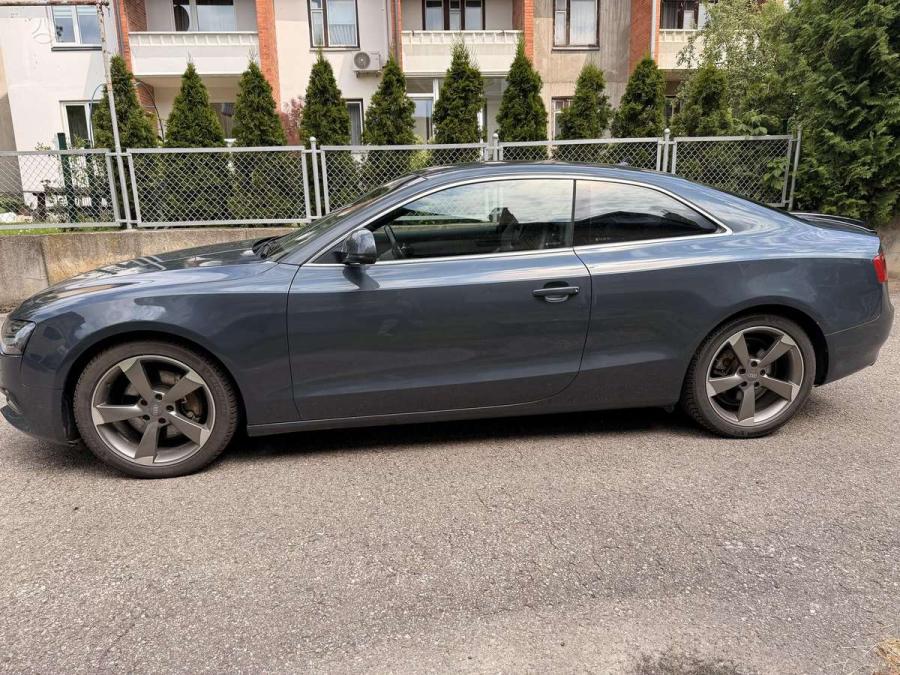 Pelēks Audi A5 2008 Kauņa, ar dzinēja tilpumu 3.20 L un nobraukumu 220 tūkst. km par 6500 €, foto 6 vietnē AUTOMOTO.COM.LV