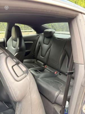 Pelēks Audi A5 2008 Kauņa, ar dzinēja tilpumu 3.20 L un nobraukumu 220 tūkst. km par 6500 €, foto 20 vietnē AUTOMOTO.COM.LV
