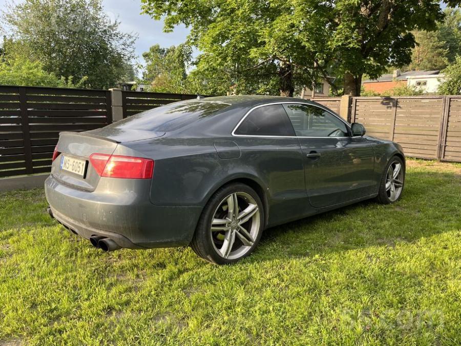 Grey Audi A5 2008 in Riga, with an engine capacity of 2.70 L and mileage of 241 thousand km for 6200 €, photo 4 on AUTOMOTO.COM.LV