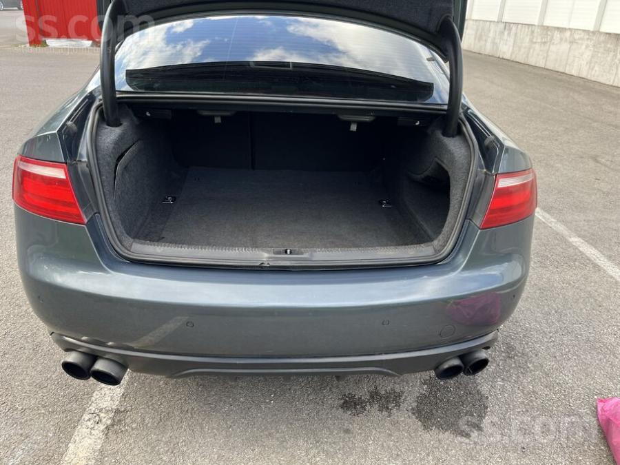 Grey Audi A5 2008 in Riga, with an engine capacity of 2.70 L and mileage of 241 thousand km for 6200 €, photo 9 on AUTOMOTO.COM.LV
