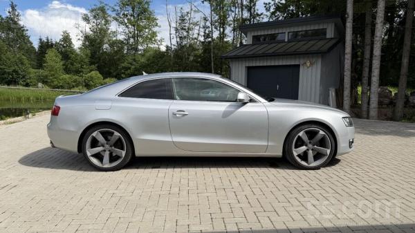Grey Audi A5 2008 in Preili, with an engine capacity of 3.00 L and mileage of 325 thousand km for 7490 €, photo 2 on AUTOMOTO.COM.LV