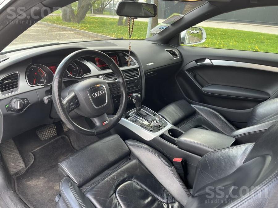 Pelēks Audi A5 2008 Rīga, ar dzinēja tilpumu 2.70 L un nobraukumu 393 tūkst. km par 3400 €, foto 12 vietnē AUTOMOTO.COM.LV