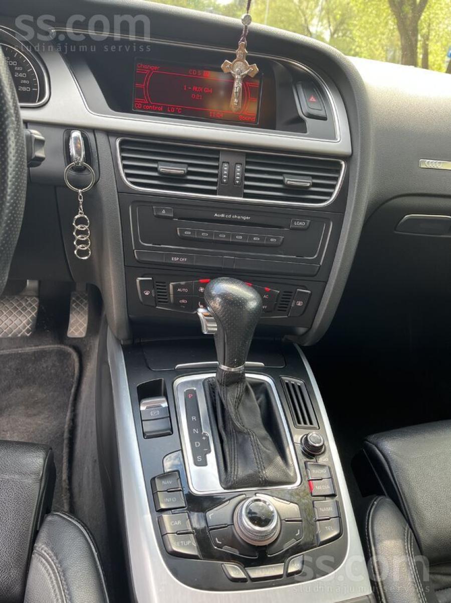 Pelēks Audi A5 2008 Rīga, ar dzinēja tilpumu 2.70 L un nobraukumu 393 tūkst. km par 3400 €, foto 14 vietnē AUTOMOTO.COM.LV