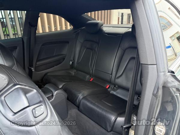 Grey Audi A5 2008 in Rapla, with an engine capacity of 3.00 L and mileage of 377 thousand km for 7399 €, photo 7 on AUTOMOTO.COM.LV