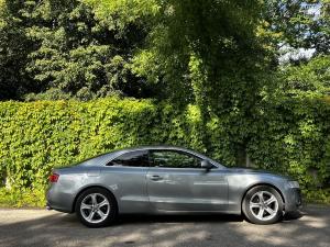 Pelēks Audi A5 2008 Alīta, ar dzinēja tilpumu 2.70 L un nobraukumu 340 tūkst. km par 3850 €, foto 7 vietnē AUTOMOTO.COM.LV