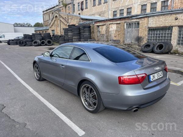 Ауди А5 2008 в Рига на AUTOMOTO.COM.LV Серый Ауди А5 2008 в Рига, объемом двигателя 2.70 л и пробегом 299 тыс. км за 6500 €, фото 5 на AUTOMOTO.COM.LV