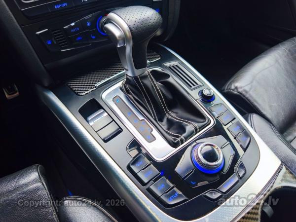 Pelēks Audi A5 2008 Viljandi, ar dzinēja tilpumu 2.70 L un nobraukumu 342 tūkst. km par 7500 €, foto 11 vietnē AUTOMOTO.COM.LV