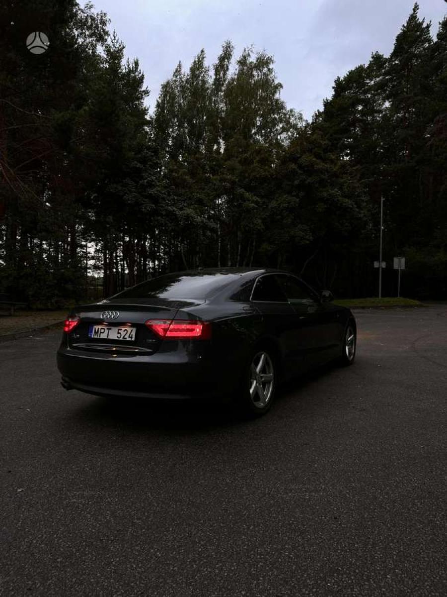 Grey Audi A5 2009 in Kretinga, with an engine capacity of 1.80 L and mileage of 178 thousand km for 7500 €, photo 2 on AUTOMOTO.COM.LV