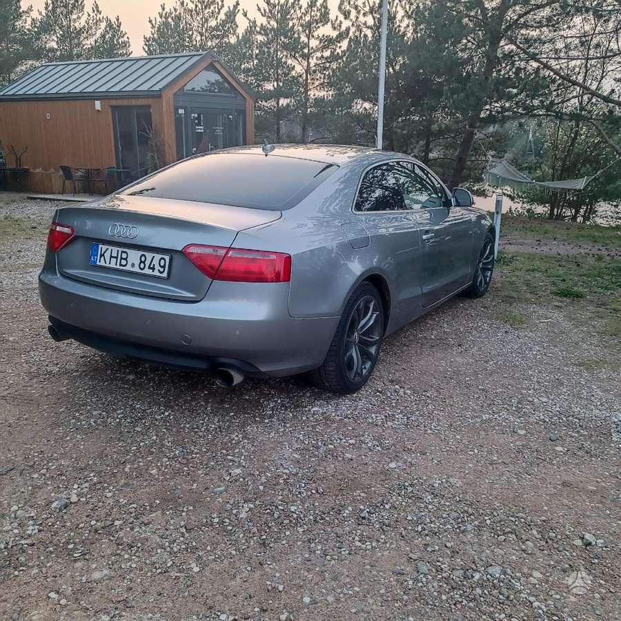 Pelēks Audi A5 2009 Klaipėda, ar dzinēja tilpumu 3.20 L un nobraukumu 315 tūkst. km par 5000 €, foto 3 vietnē AUTOMOTO.COM.LV