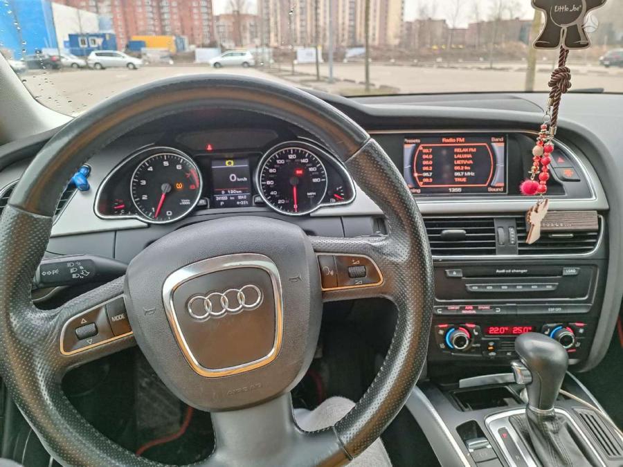 Pelēks Audi A5 2009 Klaipėda, ar dzinēja tilpumu 3.20 L un nobraukumu 315 tūkst. km par 5000 €, foto 6 vietnē AUTOMOTO.COM.LV