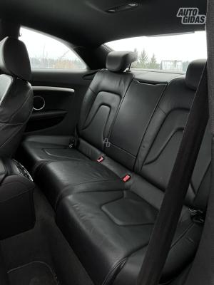 Pelēks Audi A5 2009 Alīta, ar dzinēja tilpumu 3.00 L un nobraukumu 328 tūkst. km par 7200 €, foto 5 vietnē AUTOMOTO.COM.LV