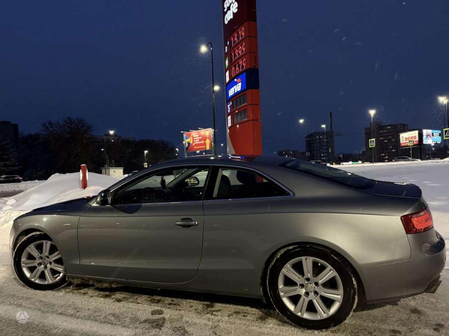 Grey Audi A5 2009 in Kaunas, with an engine capacity of 1.80 L and mileage of 278 thousand km for 4750 €, photo 10 on AUTOMOTO.COM.LV