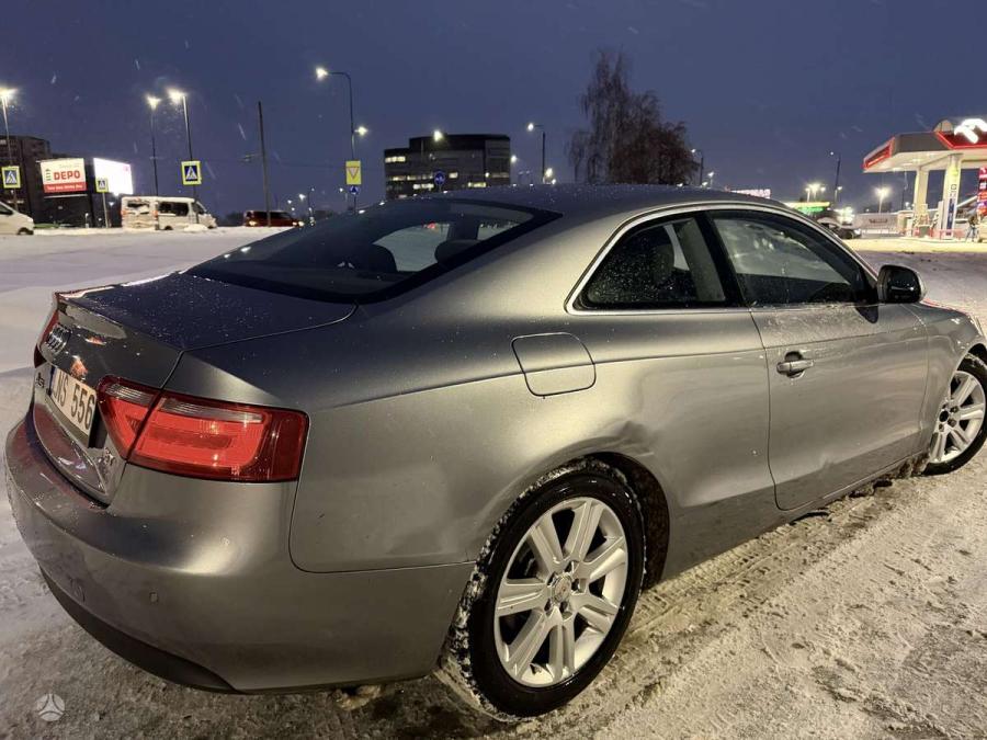 Grey Audi A5 2009 in Kaunas, with an engine capacity of 1.80 L and mileage of 278 thousand km for 4750 €, photo 18 on AUTOMOTO.COM.LV