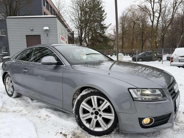 Pelēks Audi A5 2009 Kauņa, ar dzinēja tilpumu 1.80 L un nobraukumu 273 tūkst. km par 4350 €, foto 1 vietnē AUTOMOTO.COM.LV