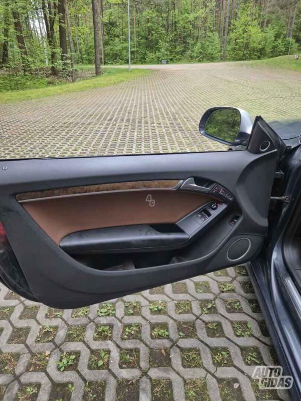 Pelēks Audi A5 2009 Molėtai, ar dzinēja tilpumu 3.20 L un nobraukumu 233 tūkst. km par 3400 €, foto 6 vietnē AUTOMOTO.COM.LV
