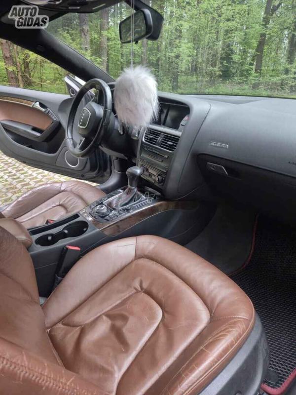 Pelēks Audi A5 2009 Molėtai, ar dzinēja tilpumu 3.20 L un nobraukumu 233 tūkst. km par 3400 €, foto 9 vietnē AUTOMOTO.COM.LV