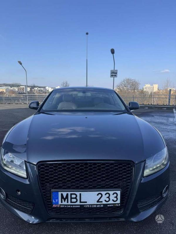 Серый Ауди А5 2009 в Вильнюс, объемом двигателя 1.98 л и пробегом 320 тыс. км за 4500 €, фото 8 на AUTOMOTO.COM.LV