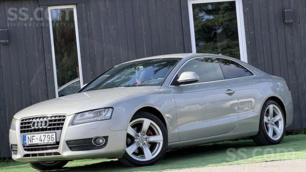 Grey Audi A5 2009 in Riga, with an engine capacity of 2.00 L and mileage of 274 thousand km for 5650 €, photo 1 on AUTOMOTO.COM.LV