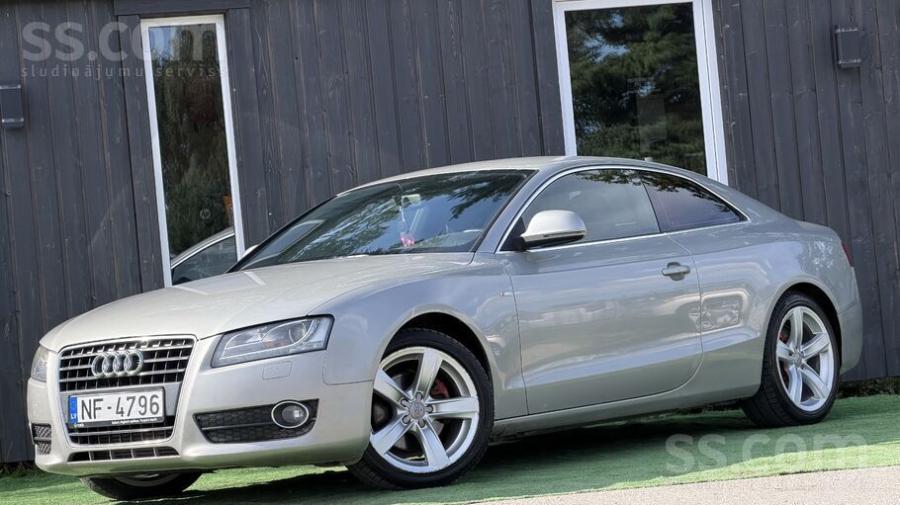 Pelēks Audi A5 2009 Rīga, ar dzinēja tilpumu 2.00 L un nobraukumu 274 tūkst. km par 5650 €, foto 1 vietnē AUTOMOTO.COM.LV