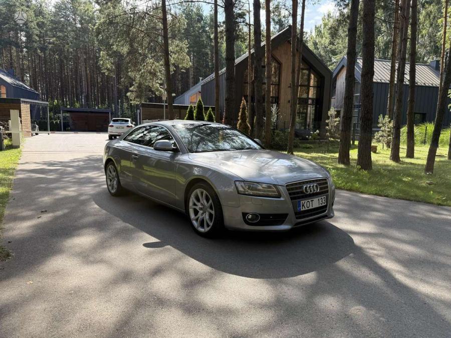 Grey Audi A5 2009 in Vilnius, with an engine capacity of 2.70 L and mileage of 360 thousand km for 3700 €, photo 6 on AUTOMOTO.COM.LV