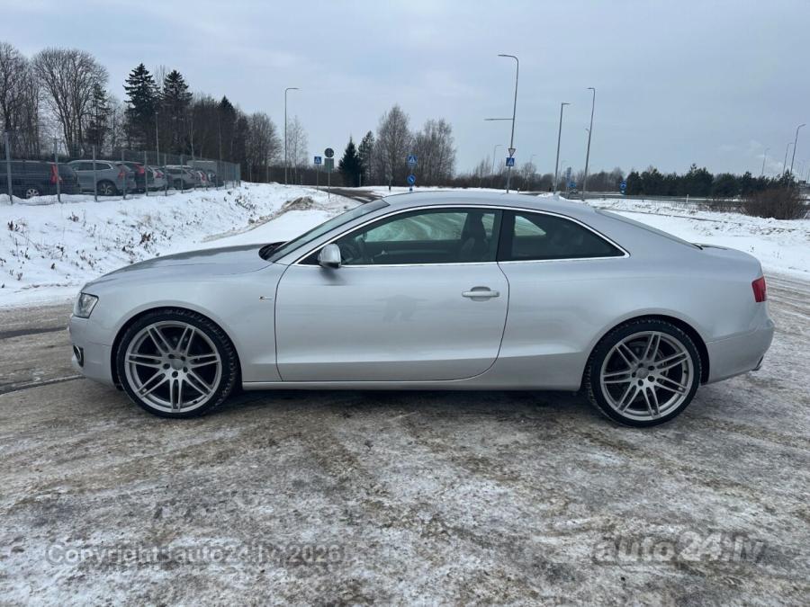 Grey Audi A5 2010 in Tartu, with an engine capacity of 3.00 L and mileage of 246 thousand km for 7990 €, photo 7 on AUTOMOTO.COM.LV