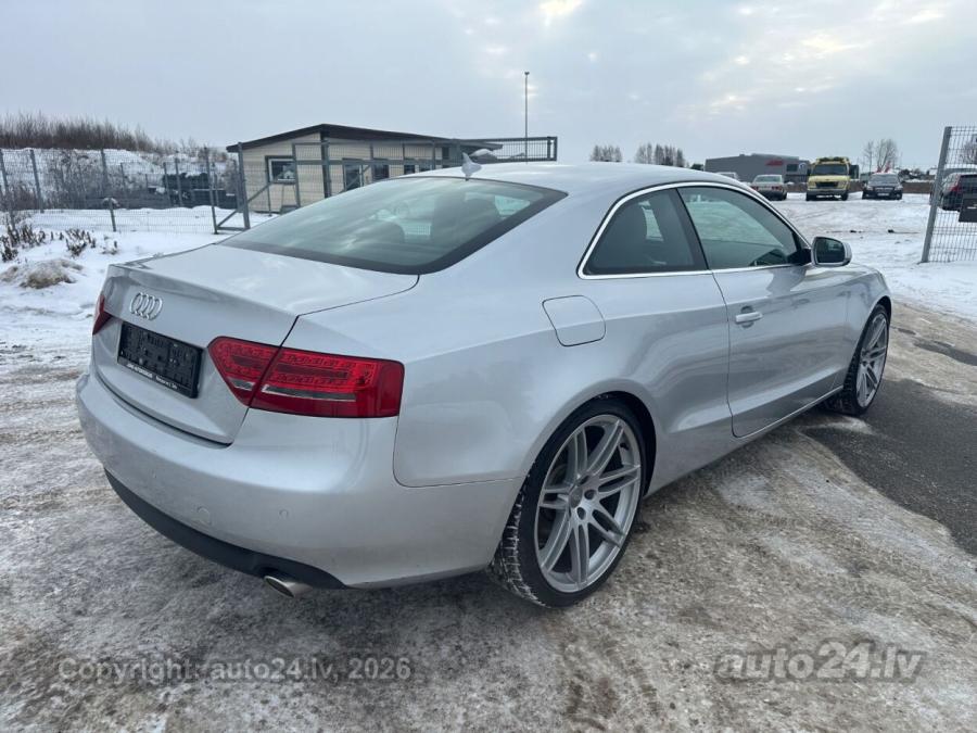 Pelēks Audi A5 2010 Tartu, ar dzinēja tilpumu 3.00 L un nobraukumu 246 tūkst. km par 7990 €, foto 2 vietnē AUTOMOTO.COM.LV