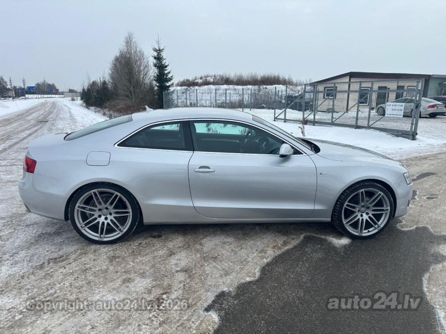 Pelēks Audi A5 2010 Tartu, ar dzinēja tilpumu 3.00 L un nobraukumu 246 tūkst. km par 7990 €, foto 8 vietnē AUTOMOTO.COM.LV