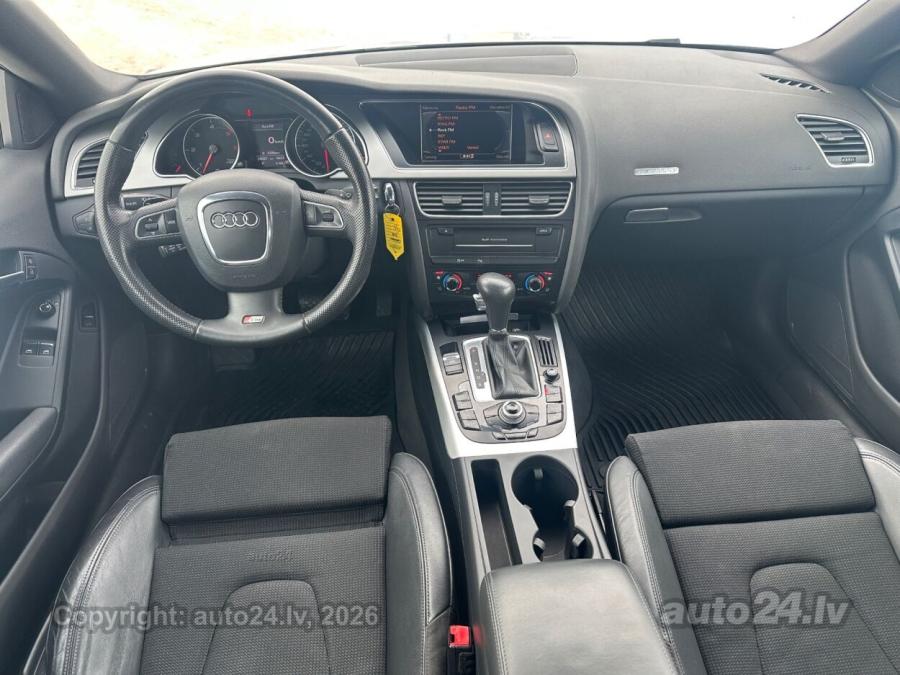 Pelēks Audi A5 2010 Tartu, ar dzinēja tilpumu 3.00 L un nobraukumu 246 tūkst. km par 7990 €, foto 9 vietnē AUTOMOTO.COM.LV