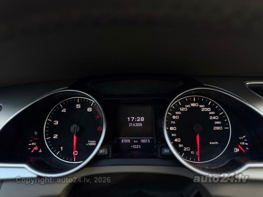 Серый Ауди А5 2010 в Таллин, объемом двигателя 3.20 л и пробегом 88 тыс. км за 8790 €, фото 13 на AUTOMOTO.COM.LV
