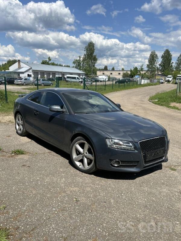 Pelēks Audi A5 2010 Daugavpils, ar dzinēja tilpumu 2.70 L un nobraukumu 303 tūkst. km par 6900 €, foto 5 vietnē AUTOMOTO.COM.LV