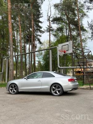 Pelēks Audi A5 2010 Rīga, ar dzinēja tilpumu 2.00 L un nobraukumu 307 tūkst. km par 6900 €, foto 4 vietnē AUTOMOTO.COM.LV