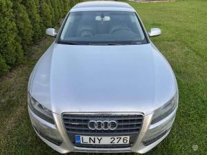 Pelēks Audi A5 2010 Kaišiadorys, ar dzinēja tilpumu 3.20 L un nobraukumu 210 tūkst. km par 2800 €, foto  vietnē AUTOMOTO.COM.LV
