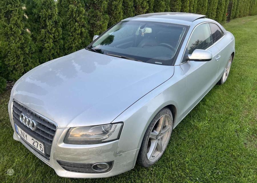 Pelēks Audi A5 2010 Kaišiadorys, ar dzinēja tilpumu 3.20 L un nobraukumu 210 tūkst. km par 2800 €, foto 5 vietnē AUTOMOTO.COM.LV