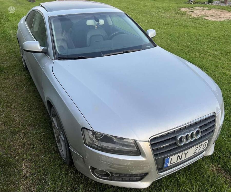 Pelēks Audi A5 2010 Kaišiadorys, ar dzinēja tilpumu 3.20 L un nobraukumu 210 tūkst. km par 2800 €, foto 6 vietnē AUTOMOTO.COM.LV