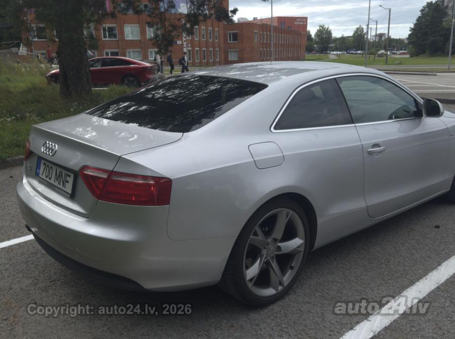 Grey Audi A5 2010 in Tallinn, with an engine capacity of 2.00 L and mileage of 128 thousand km for 8000 €, photo 6 on AUTOMOTO.COM.LV