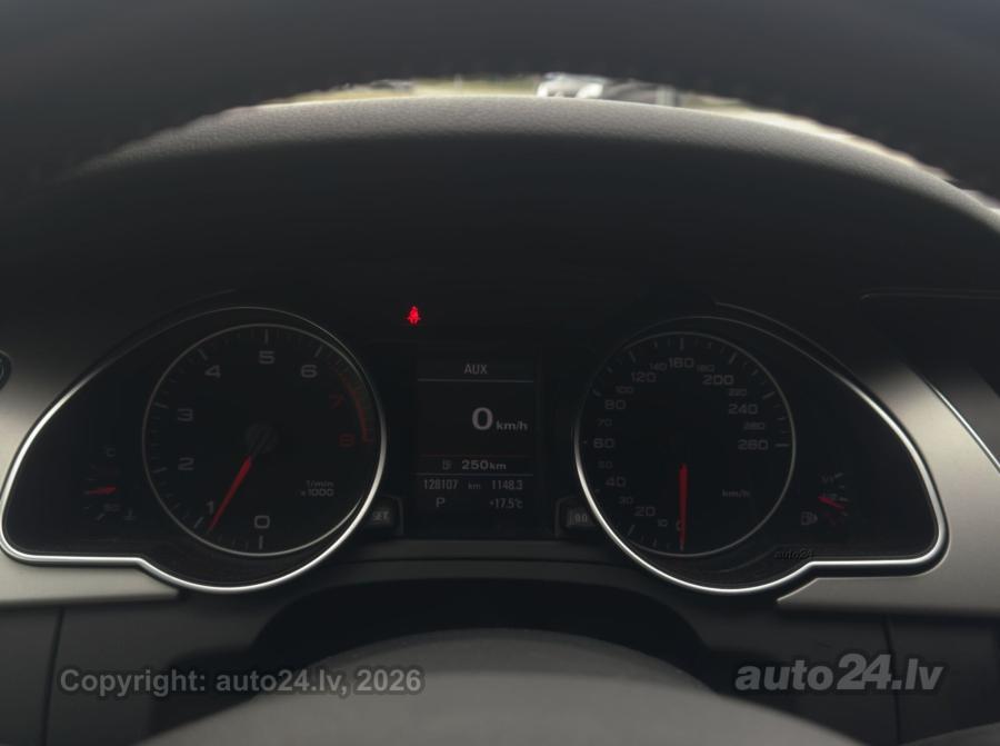 Grey Audi A5 2010 in Tallinn, with an engine capacity of 2.00 L and mileage of 128 thousand km for 8000 €, photo 11 on AUTOMOTO.COM.LV