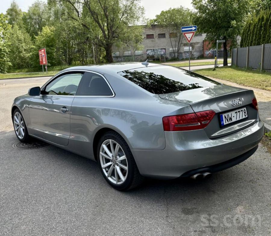 Grey Audi A5 2011 in Riga, with an engine capacity of 2.00 L and mileage of 120 thousand km for 7500 €, photo 5 on AUTOMOTO.COM.LV