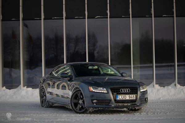 Pelēks Audi A5 2011 Viļņa, ar dzinēja tilpumu 1.98 L un nobraukumu 264 tūkst. km par 6800 €, foto 1 vietnē AUTOMOTO.COM.LV
