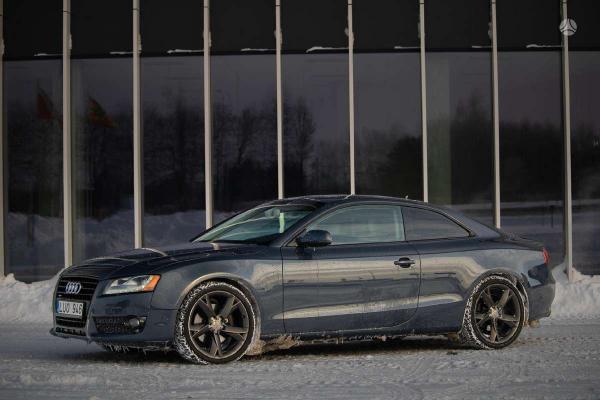 Pelēks Audi A5 2011 Viļņa, ar dzinēja tilpumu 1.98 L un nobraukumu 264 tūkst. km par 6800 €, foto 3 vietnē AUTOMOTO.COM.LV